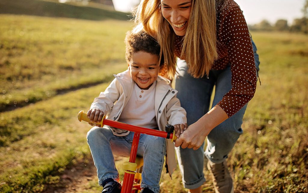 IELTS Speaking Topic IELTS Childhood - Vocabulary + Sample