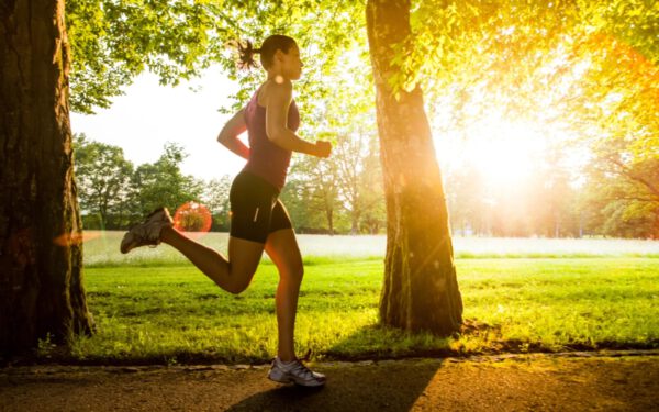 IELTS Speaking Topic Health Part 1, 2, 3: Từ Vựng & Bài Mẫu