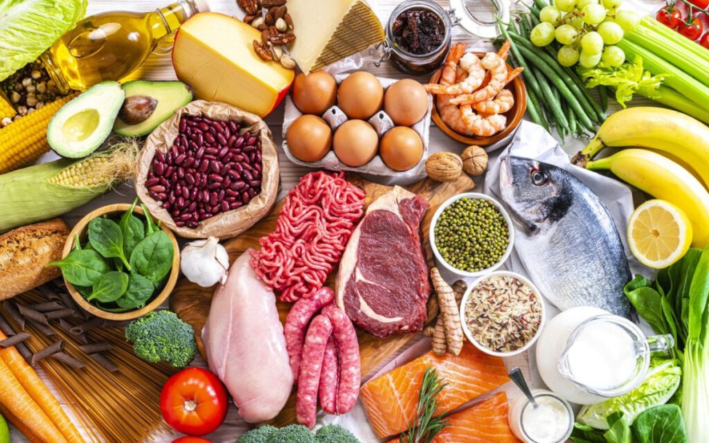 IELTS Speaking Chủ Đề Food: Từ Vựng & Câu Hỏi Part 1, 2, 3